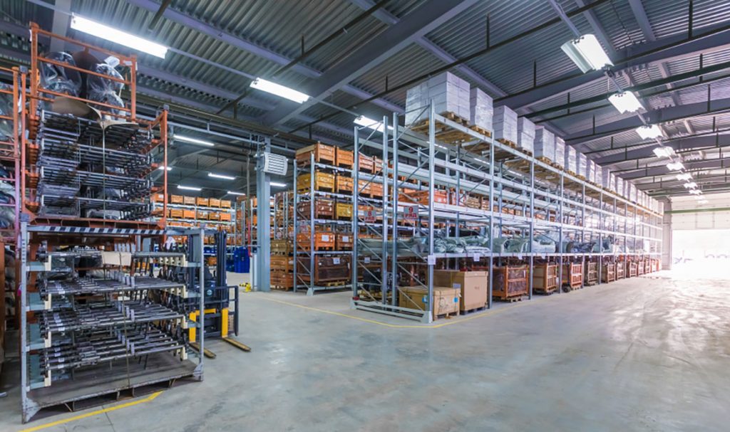 How Do Distribution Centers Work in the Automotive Industry?