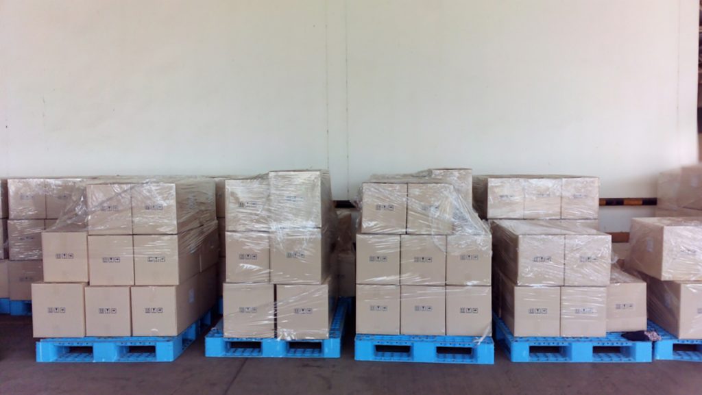 Why You Should Use Plastic Pallets for Faster Pallet Picking